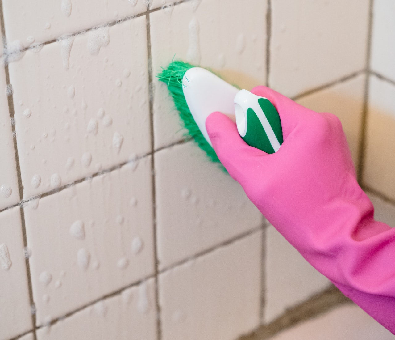 What are Paint Splotches and How to Remove Them - Edecor Homes